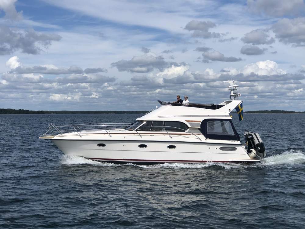 Nord West 390 Flybridge såld | Båtförmedlare | Navark Handels AB